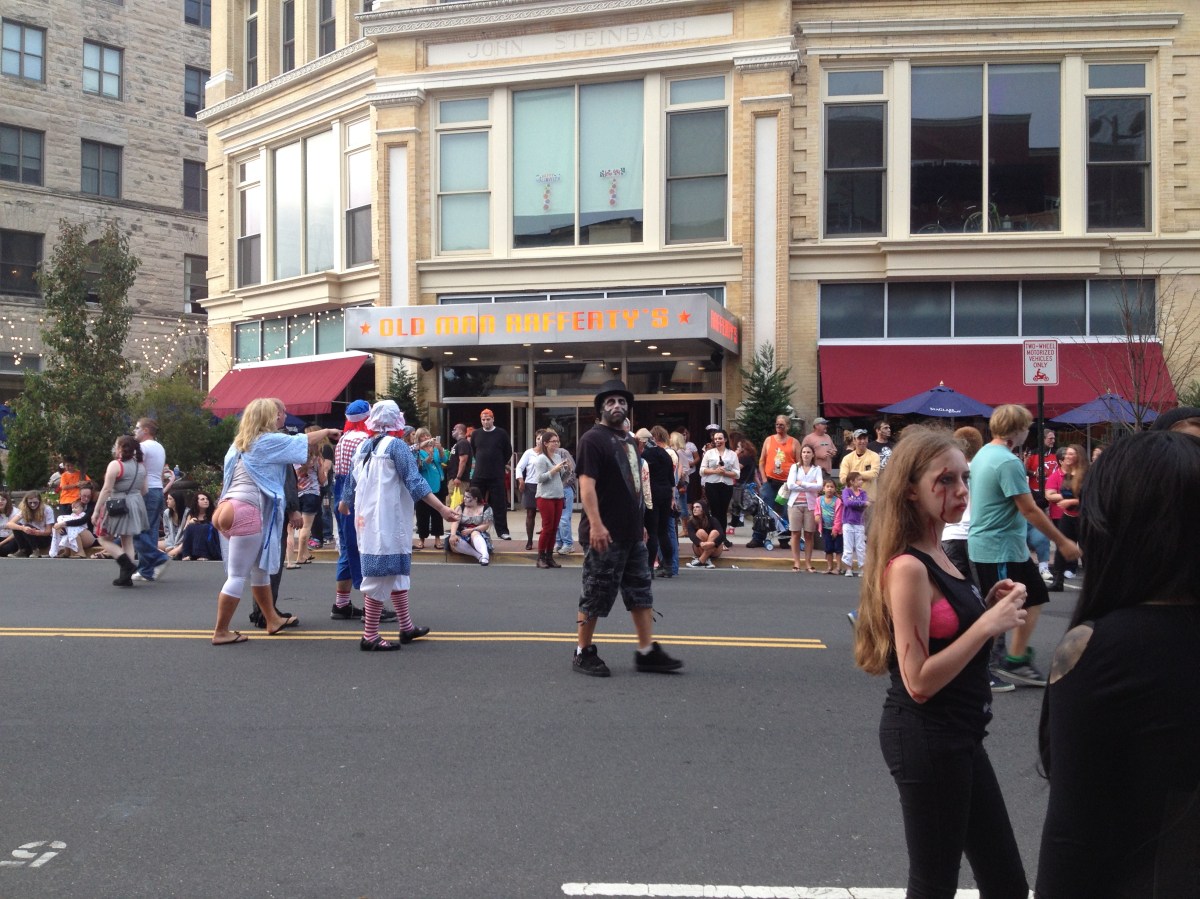 Field Trip: the Asbury Park Zombie Walk – Giddy Up America